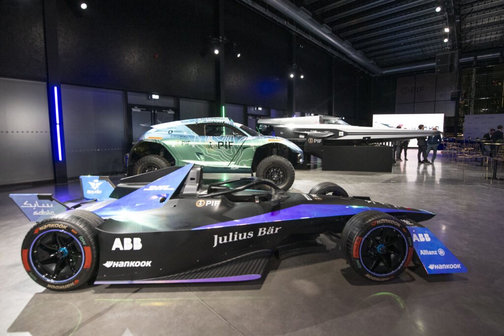 PIF Revs Up Electric Motorsports with Groundbreaking Partnership between Formula E, Extreme E ...